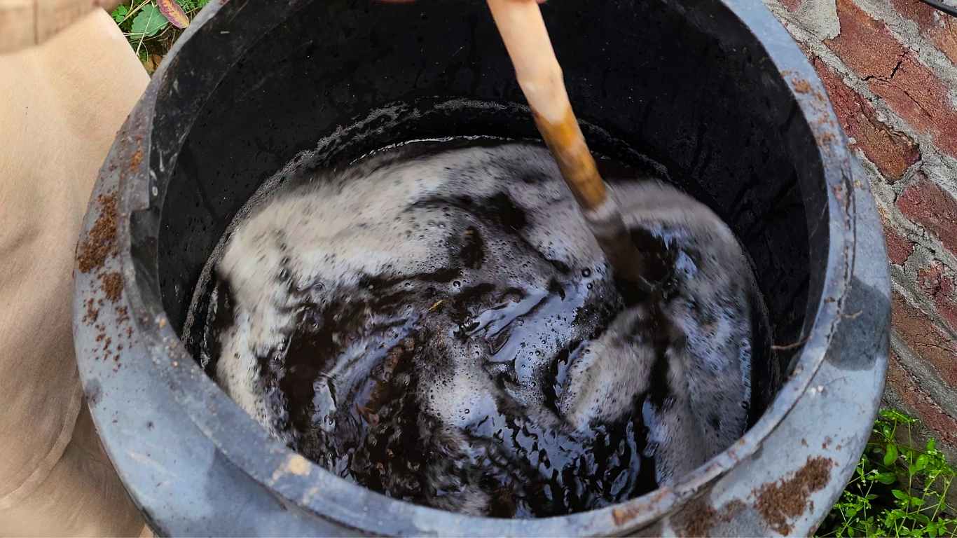 How To Make Compost Tea At Home? – Slick Garden