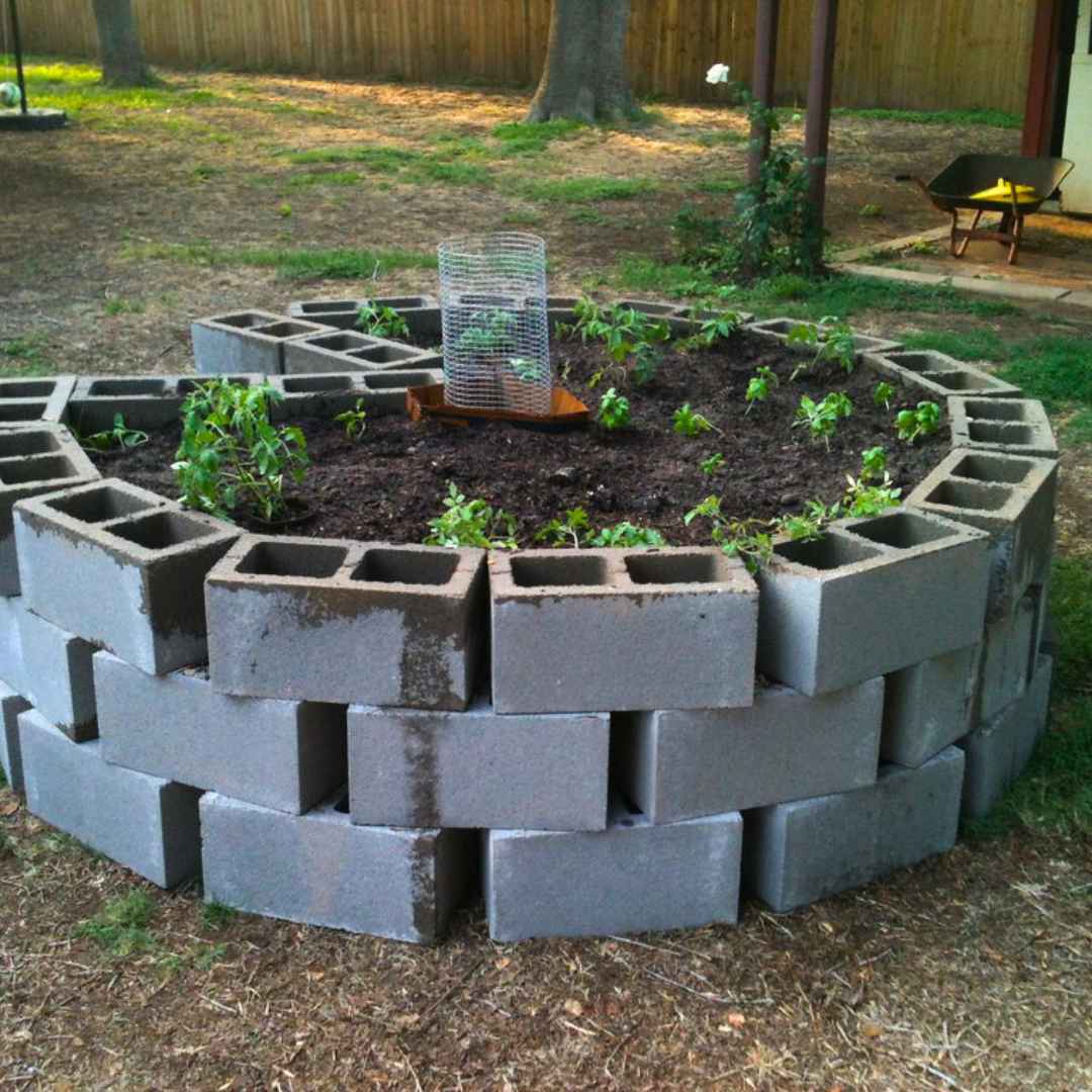 10 Veggie Garden Layouts for Raised Beds – Slick Garden